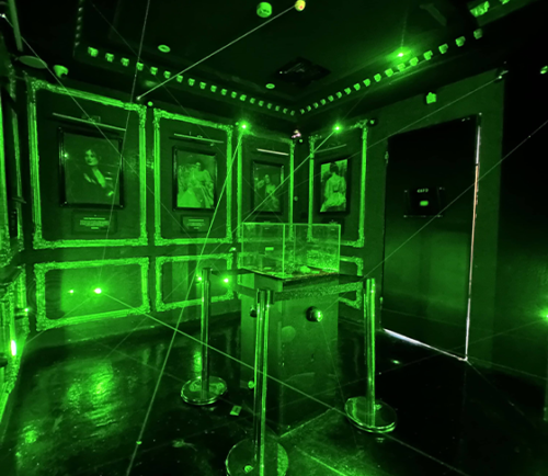 Design and Implementation of Escape Rooms - Art Creator Factory
